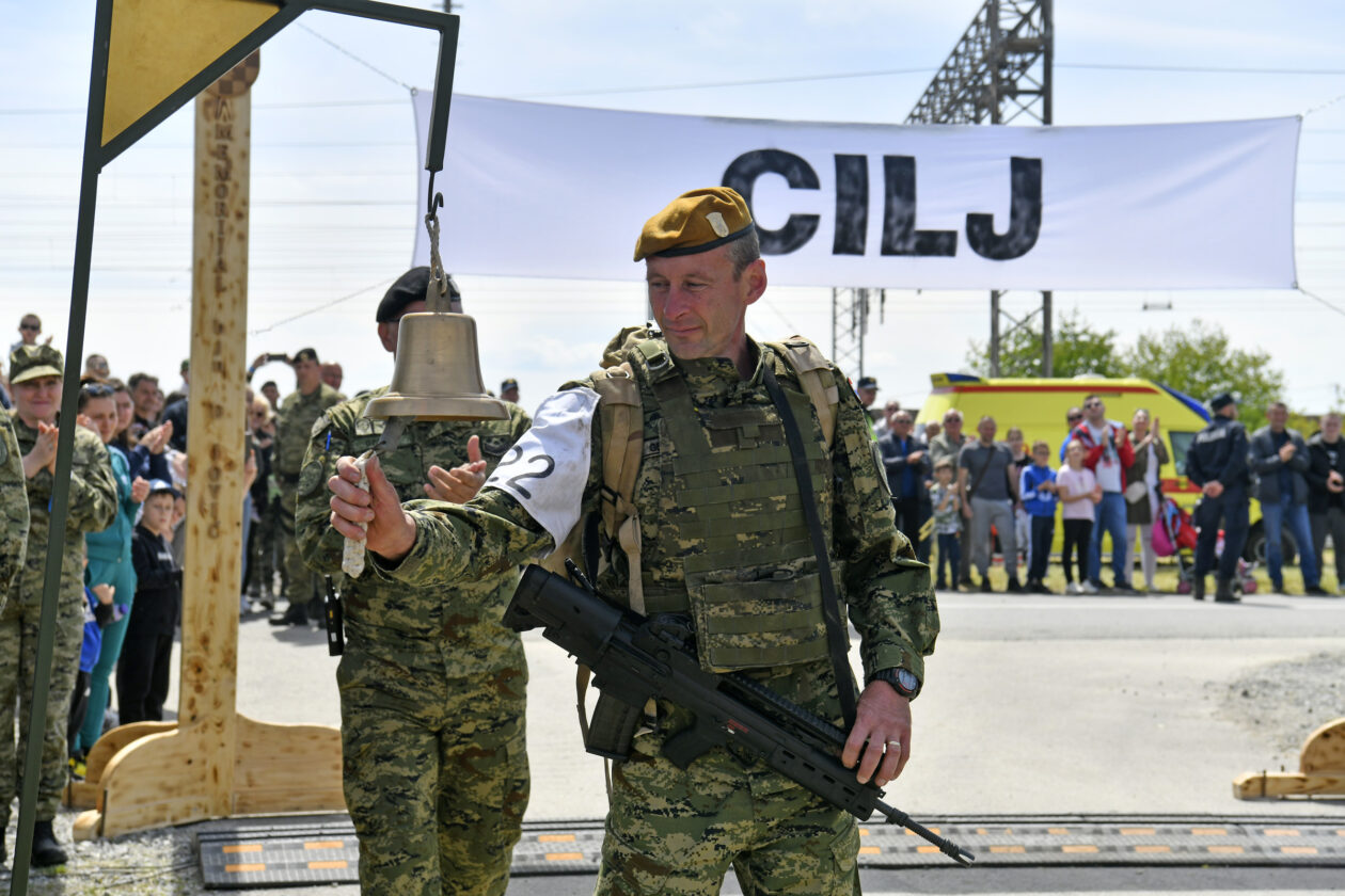 Izabran najspremniji pripadnik Oružanih snaga RH, SATNIK IVAN GELENČIR ... Izabran najspremniji pripadnik Oružanih snaga RH, SATNIK IVAN GELENČIR ...