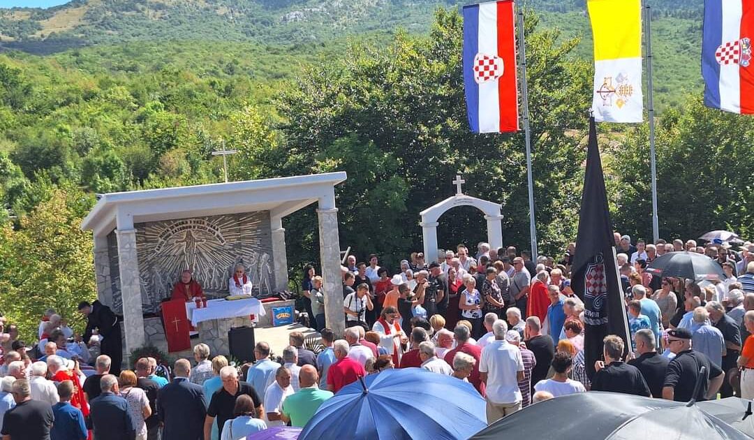 Video – HUSINA JAMA NA KAMEŠNICI: KOMEMORACIJA ZA ŽRTVE KOMUNISTIČKOG ...