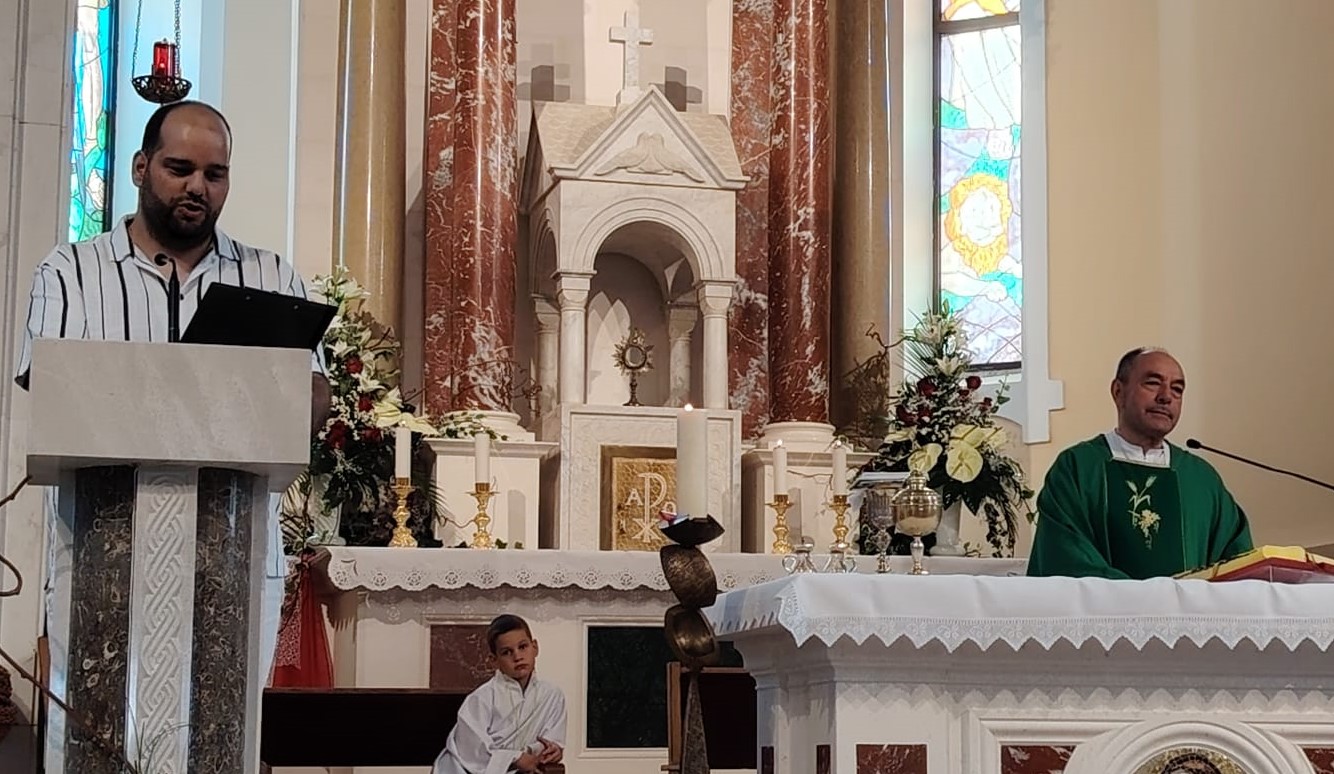 Omiljeni dugopoljski svećenik don Ivan Ćubelić odlazi na novu službu ...